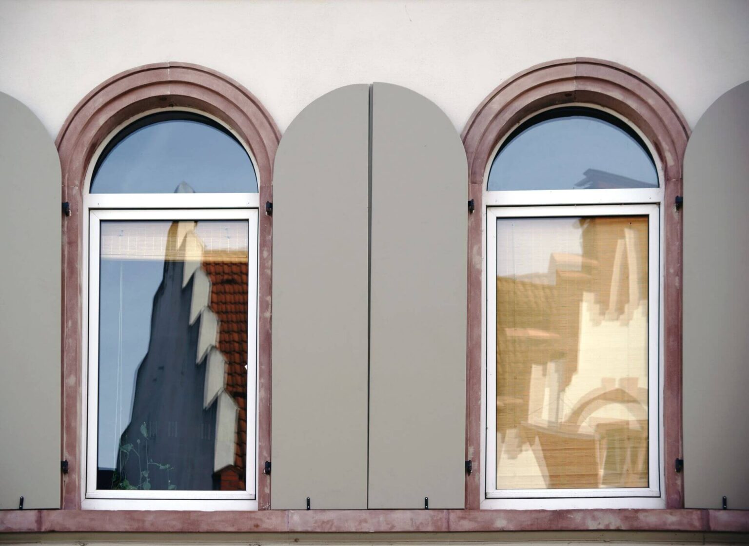 Windows with unusual shapes – everything you need to know - Fintecnic